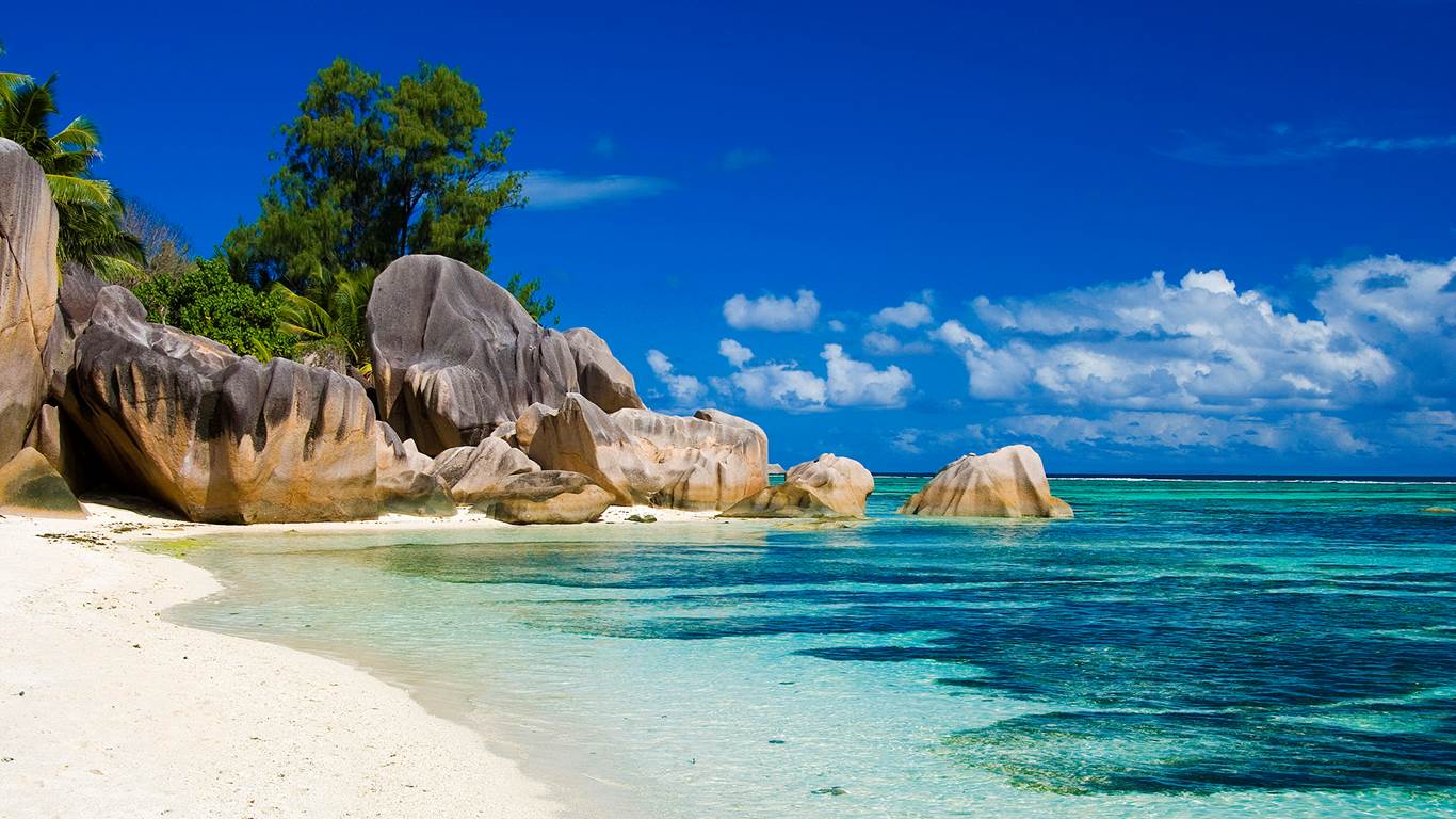 8 Beautiful Beaches in Seychelles - Travellingstory
